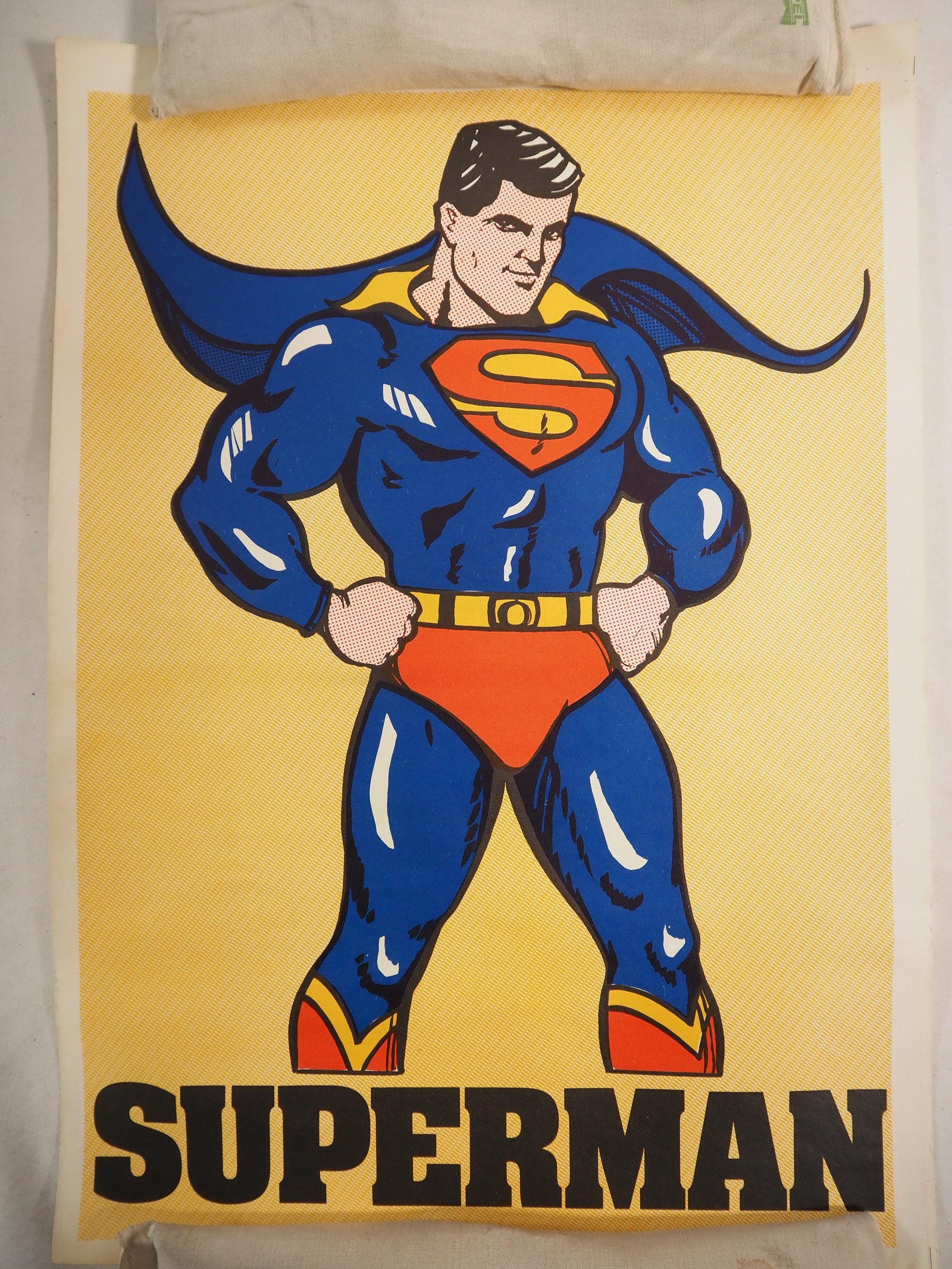 Lot 73 - Small group of DC collectables to include a