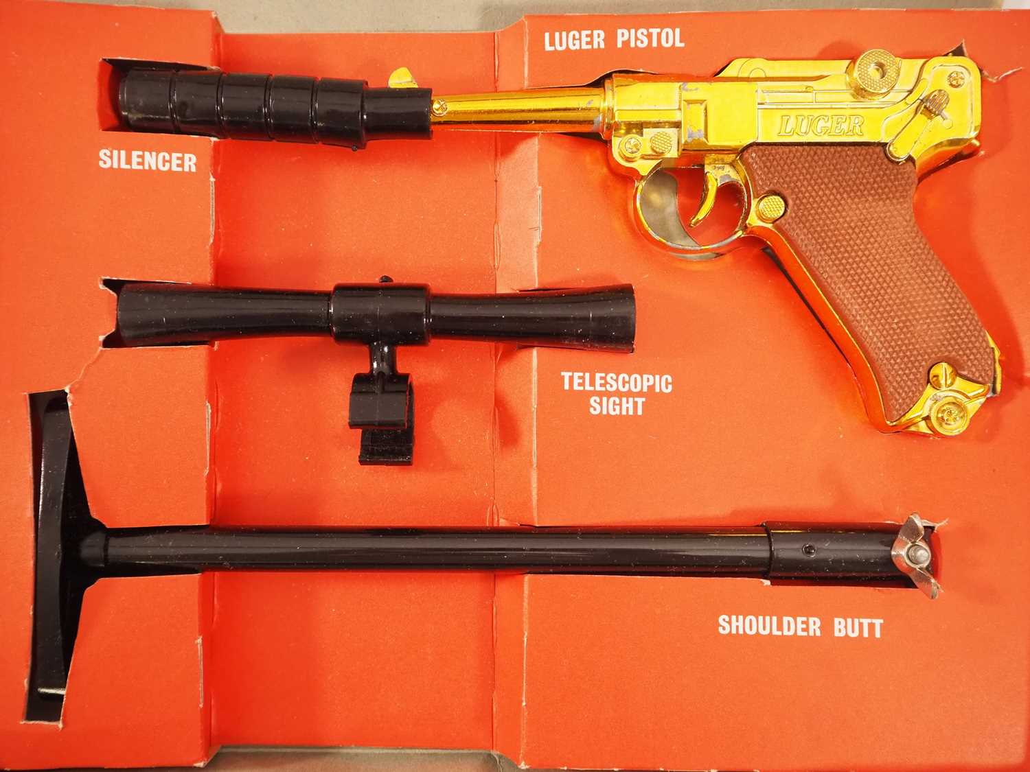 Lot 91 - CRESCENT TOYS 'Secret Agent Golden Sniper'